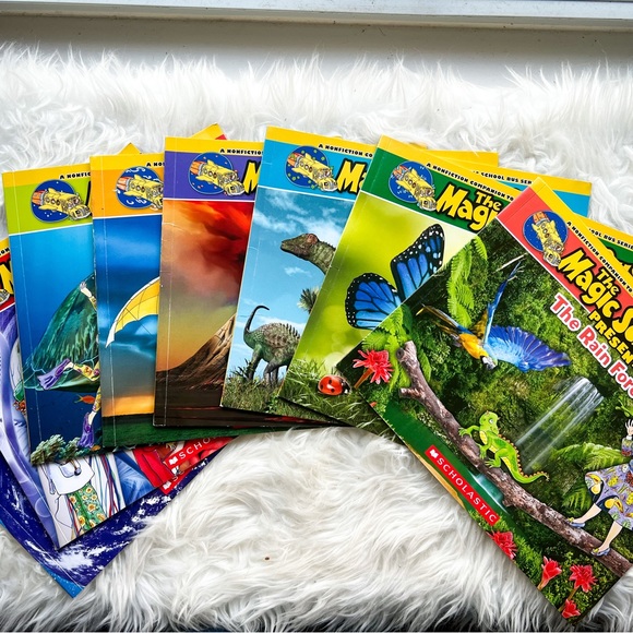 magic school bus | Other | Magic School Bus Set Of 8 Books | Poshmark